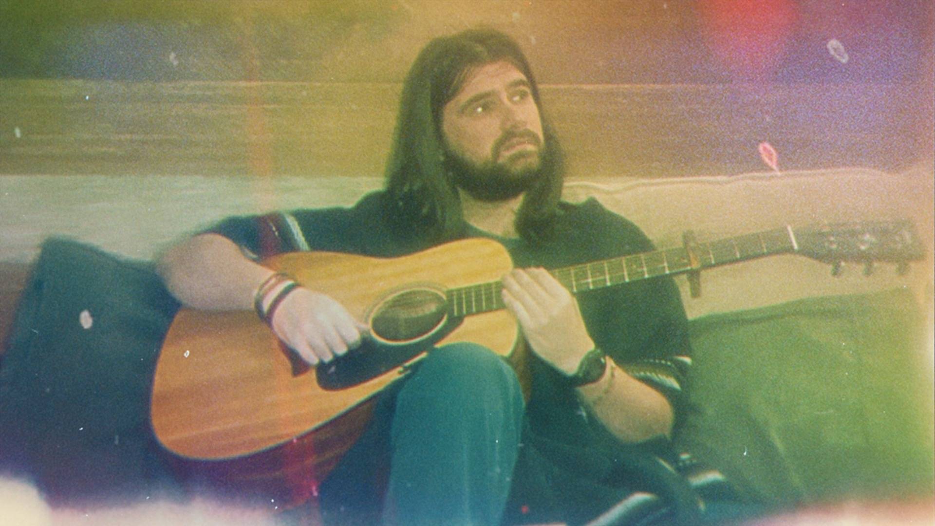 Benton Crane Announces Upcoming Single ‘Until the Colours Fade’ – Mesmerized