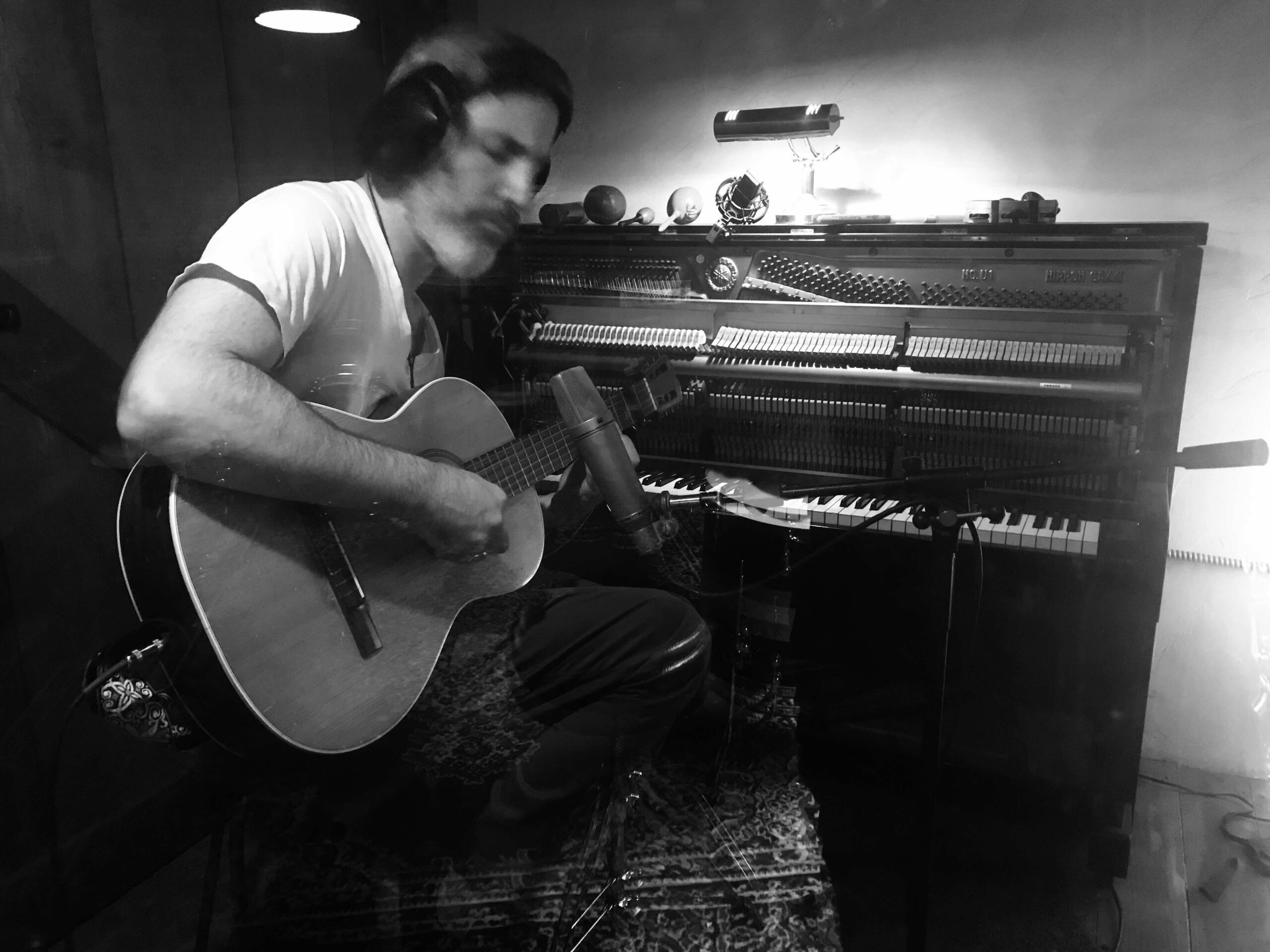 Mike Bloom Debuts with Evocative, Nuanced EP ‘SCARS’ – Mesmerized